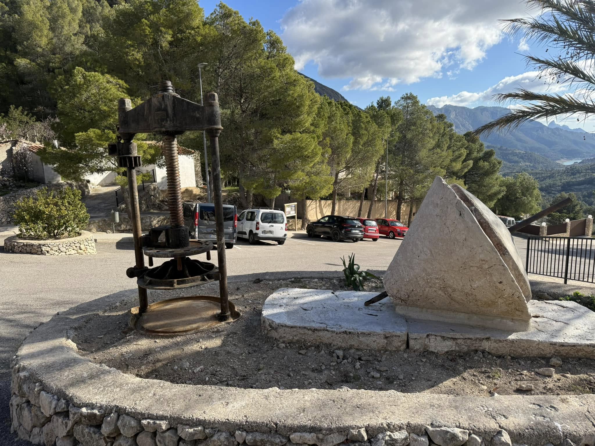 La familia Bardisa hace un donativo al pueblo de L'Abdet - Ayuntamiento ...
